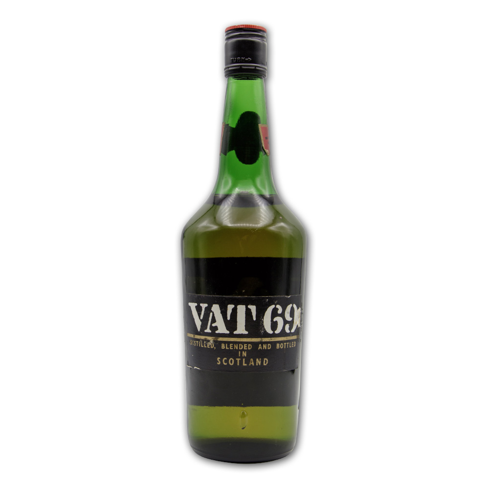 Lot 466 - Vat 69 1970& 39s Stumpy Bottle Blended Scotch Whisky - Whisky ...