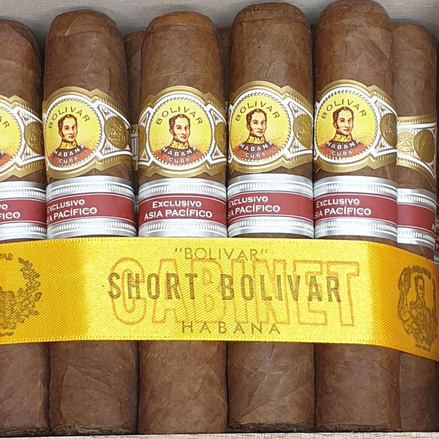 Lot 216 - Bolivar Short Bolivar - Regional Edition Cigars - Uk Based ...